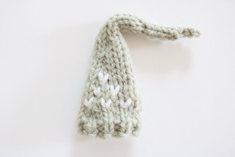 How to Knit Mini Hat Ornaments {adorable!} - A BOX OF TWINE
