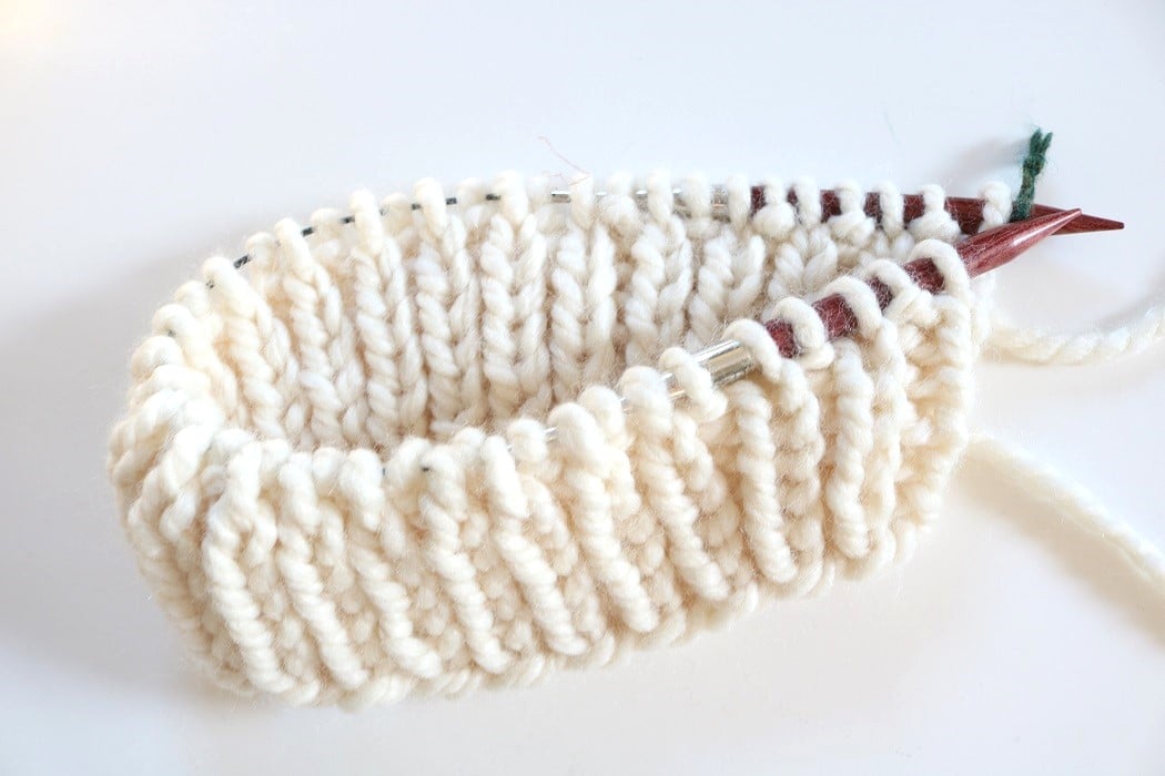 How to Knit a Hat for Beginners {step by step with pictures} - A BOX OF ...